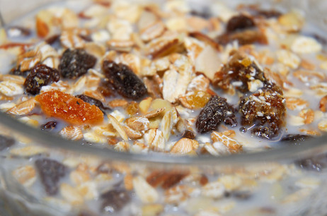Homemade Breakfast: Muesli & Granola | Curbstone Valley